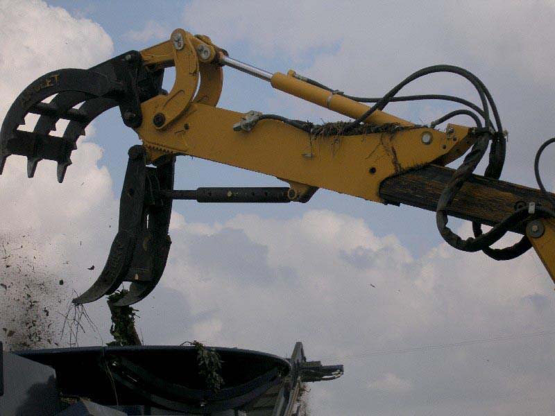 Backhoe Thumbs - Mechanical & Hydraulic, Extendahoes and Standard